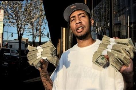 Rapper "Cash Bently" Harasses Two Kids Wearing MAGA Hats [VIDEO]