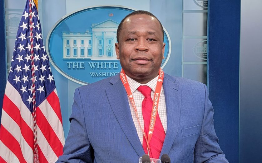 Reporter Goes Wild On WH Press Secretary For Ignoring His Questions