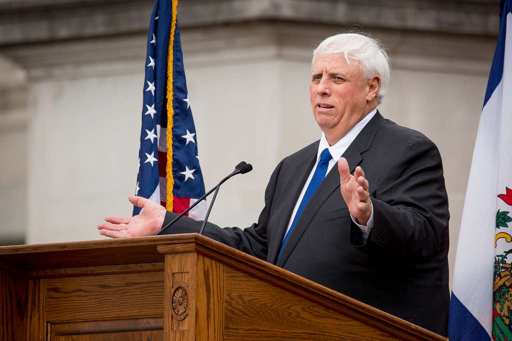 New Sen. Jim Justice Criticizes Democrats’ Reaction to Musk’s Revelations