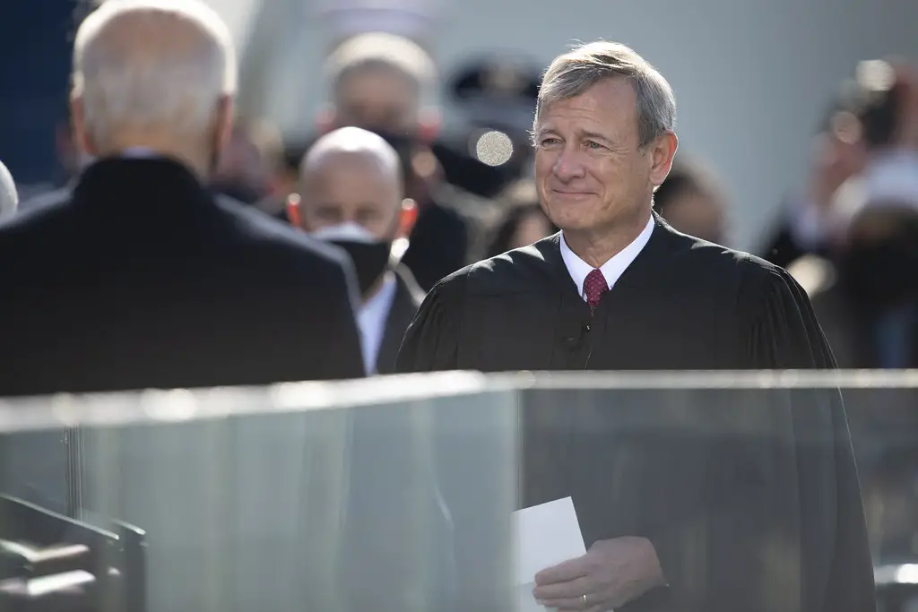 Trump Caught on Hot Mic Discussing Chief Justice John Roberts Trump Caught on Hot Mic Discussing Chief Justice John Roberts
