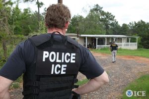 ICE Says Illinois Releases Violent Offenders Despite Detainers